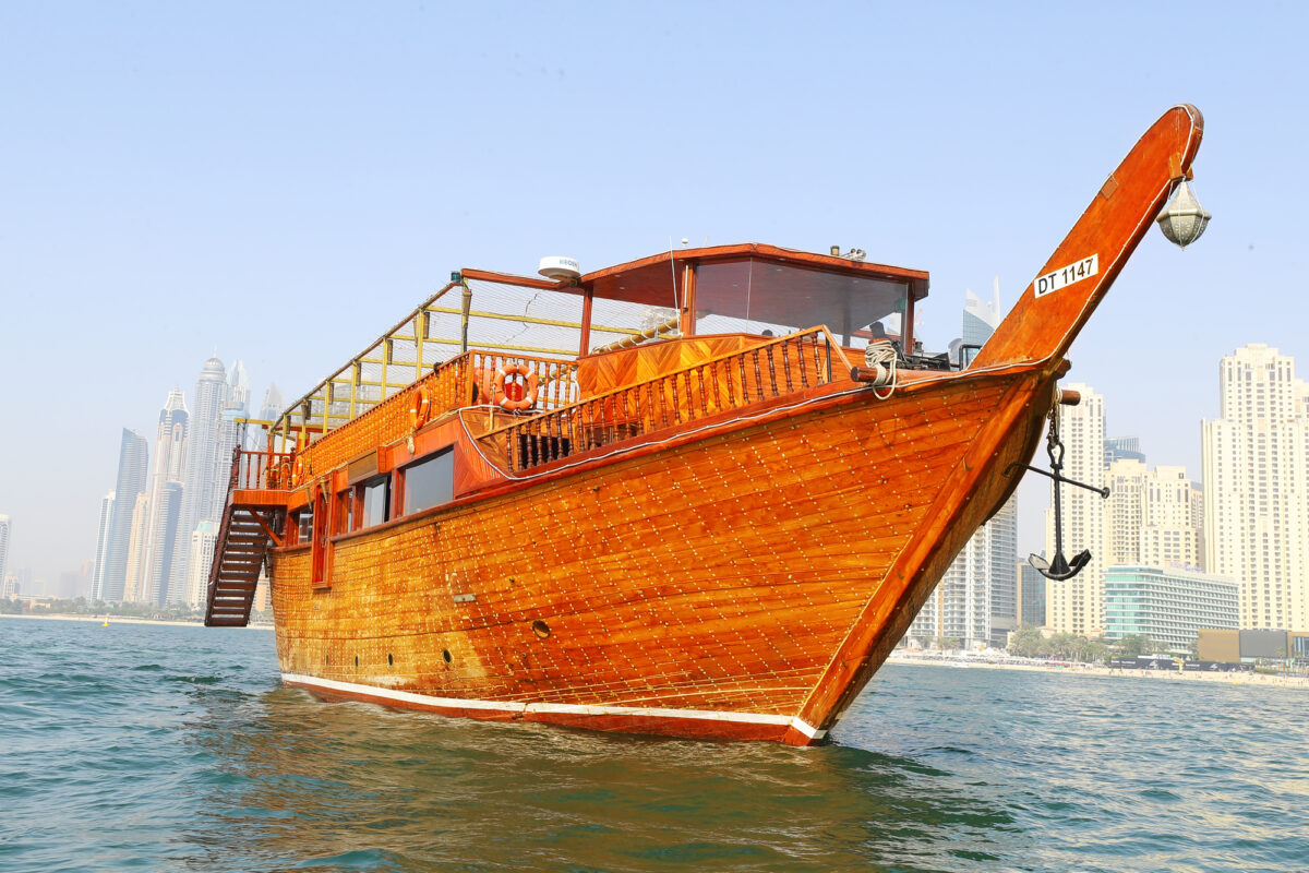 Al Mansour Mega Dhow Dinner Cruise Dubai: A Culinary Journey