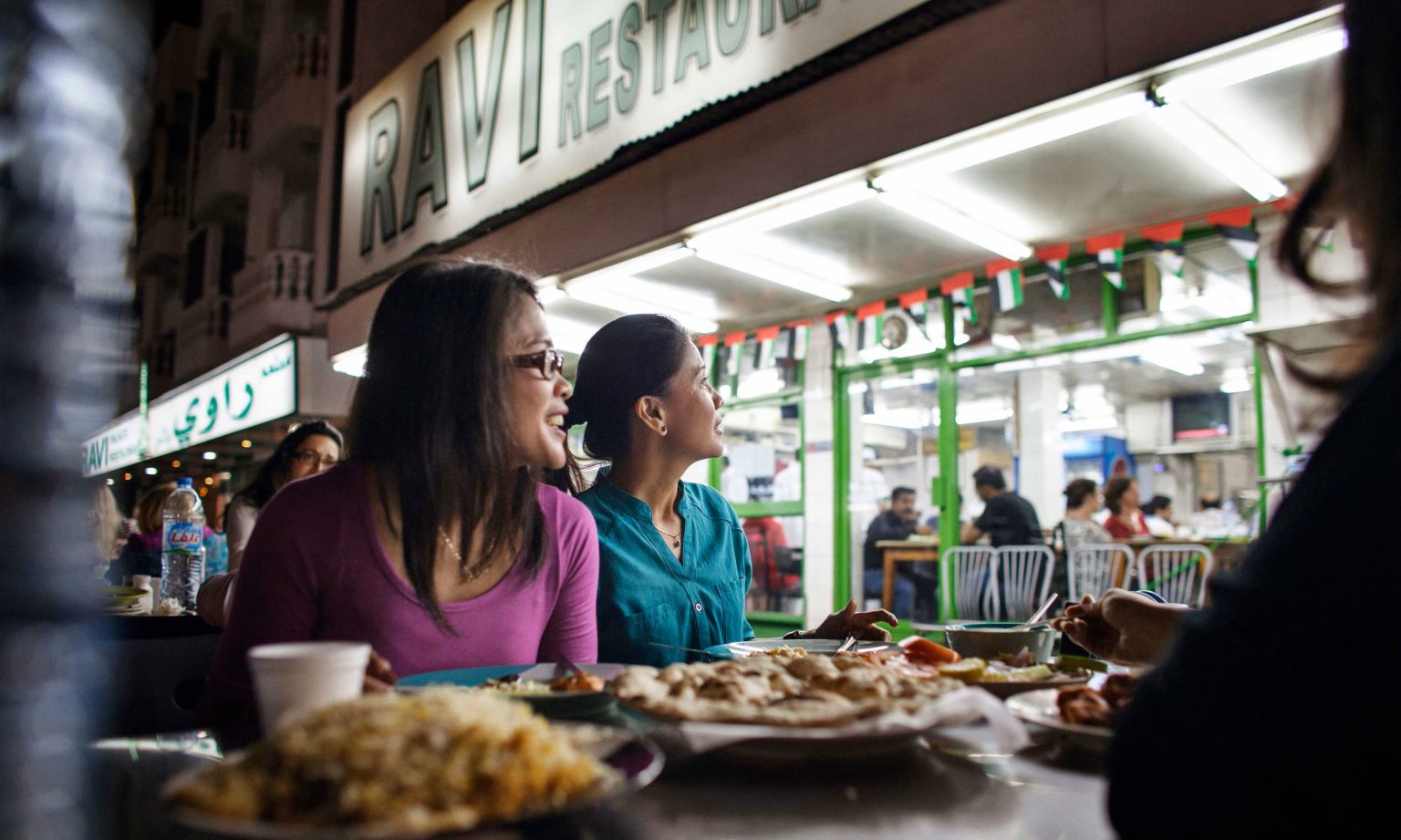 Los 10 mejores lugares de comida callejera en Dubái que debes probar